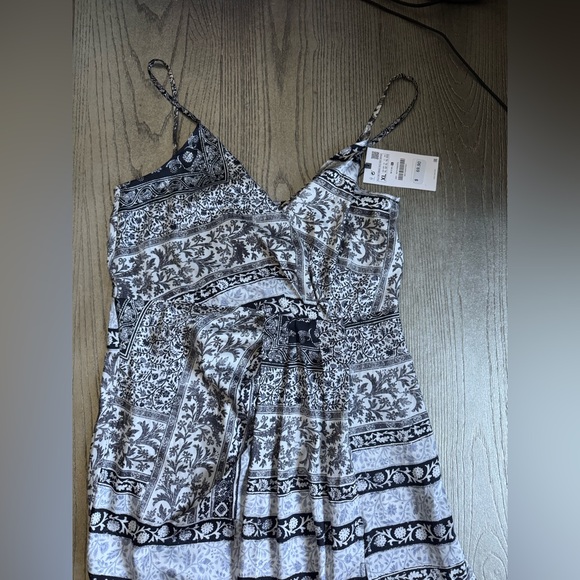 Zara | Dresses | Zara Black And White Satin Dress With Slit On Right ...